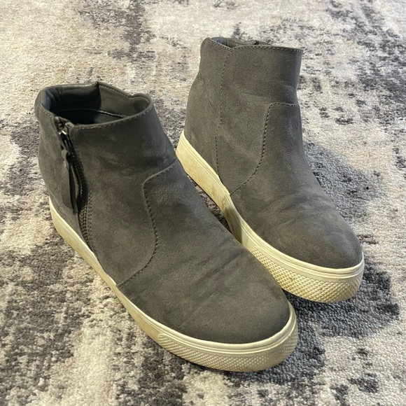 Universal Thread | Shoes | Universal Thread Platform Sneakers | Poshmark